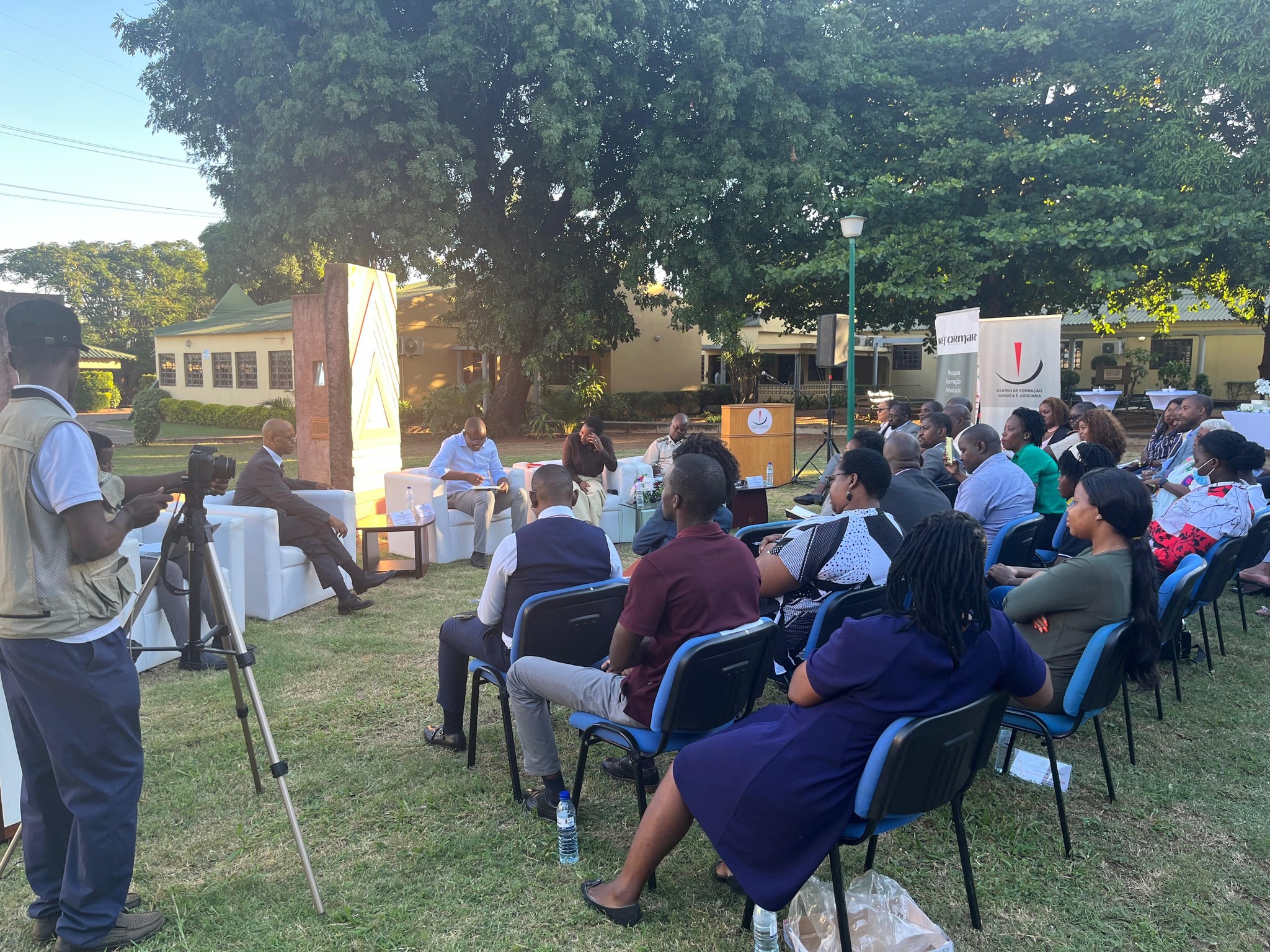 Homenagem à MARIA ALICE MABOTA — REFORMAR - Research for Mozambique